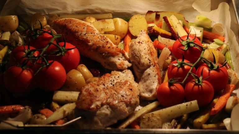 Roasted chicken with root vegetables – Scandinavian Simple Eating