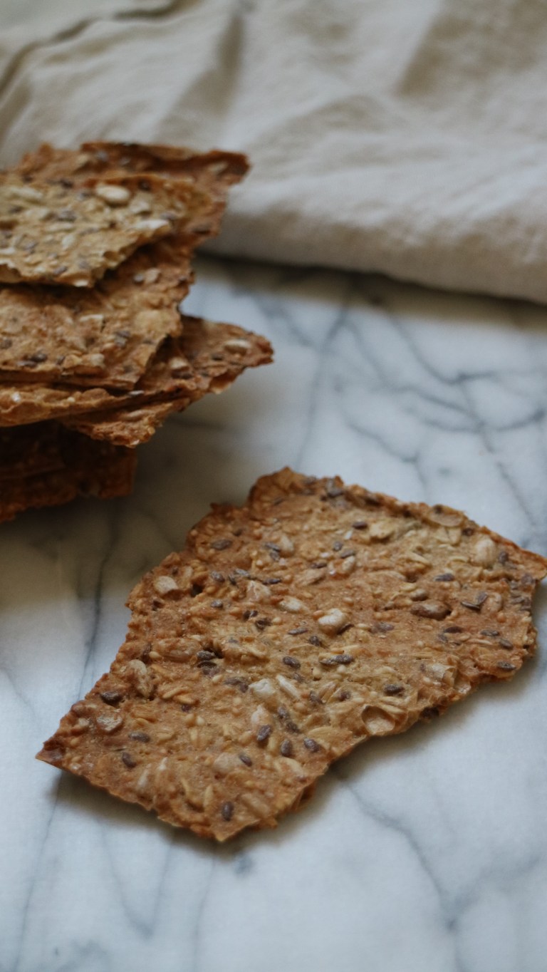 Scandinavian crisp bread (Knäckebröd) – Scandinavian Simple Eating