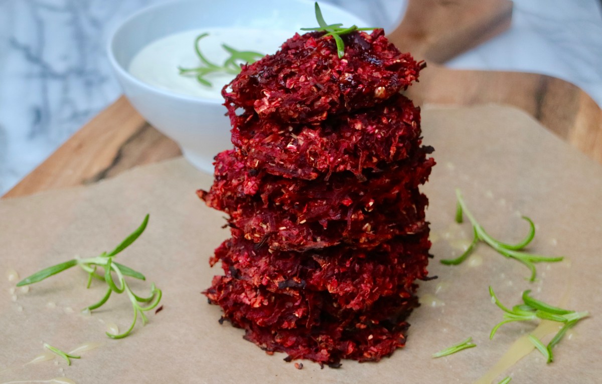 Red beet burgers with goat cheese cream – Scandinavian Simple Eating