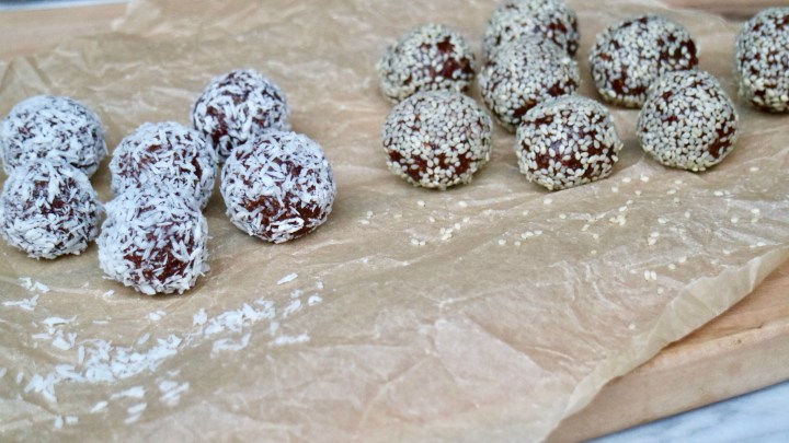 Raw balls (perfect healthy snack) – Scandinavian Simple Eating